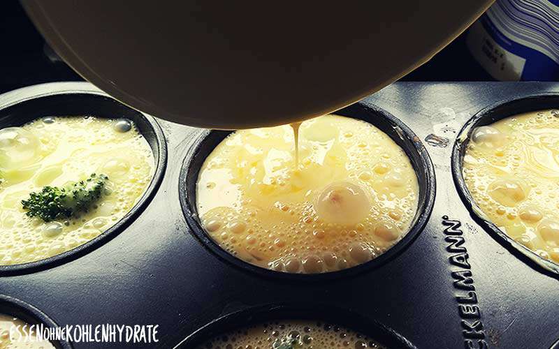 Leckere gefüllte Eiermuffins - Essen ohne Kohlenhydrate